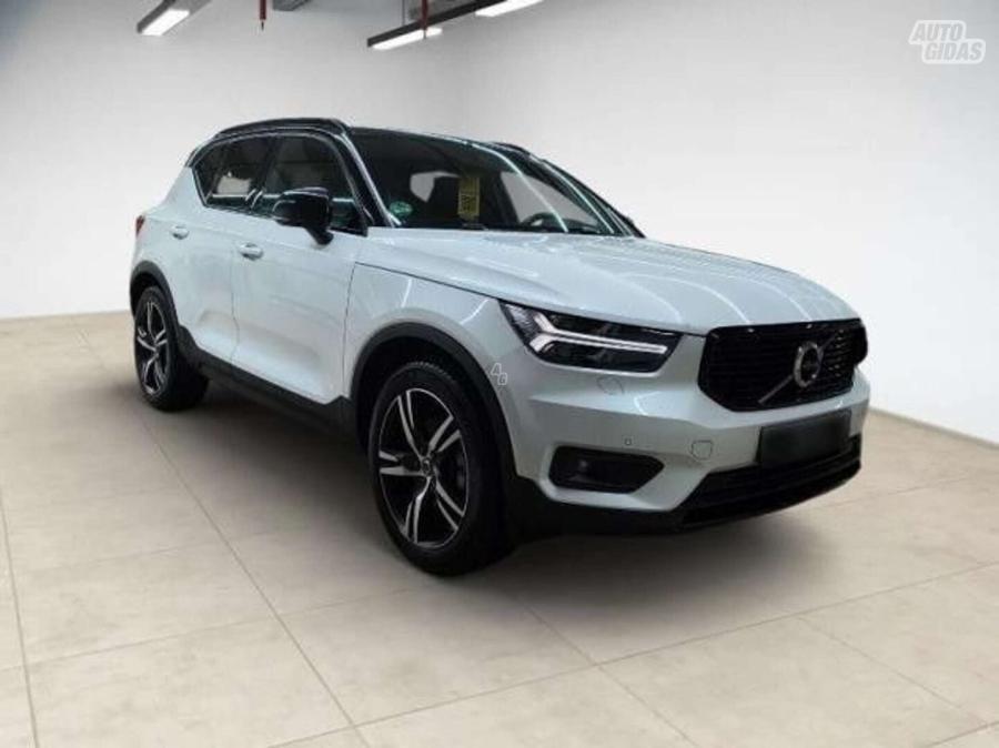 Balts Volvo XC40 2021 Kauņa, ar dzinēja tilpumu 2.00 L un nobraukumu 51 tūkst. km par 33104 €, foto 2 vietnē AUTOMOTO.COM.LV