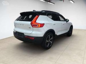 Balts Volvo XC40 2021 Kauņa, ar dzinēja tilpumu 2.00 L un nobraukumu 51 tūkst. km par 33104 €, foto 3 vietnē AUTOMOTO.COM.LV