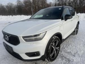 Белый Вольво XC40 2021 в Рига, объемом двигателя 1.50 л и пробегом 103 тыс. км за 27900 €, фото 12 на AUTOMOTO.COM.LV