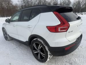 Белый Вольво XC40 2021 в Рига, объемом двигателя 1.50 л и пробегом 103 тыс. км за 27900 €, фото 18 на AUTOMOTO.COM.LV