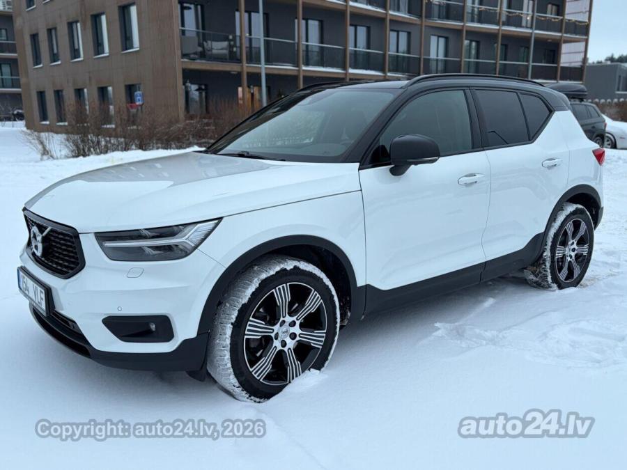 White Volvo XC40 2021 in Tallinn, with an engine capacity of 2.00 L and mileage of 64 thousand km for 28900 €, photo 1 on AUTOMOTO.COM.LV