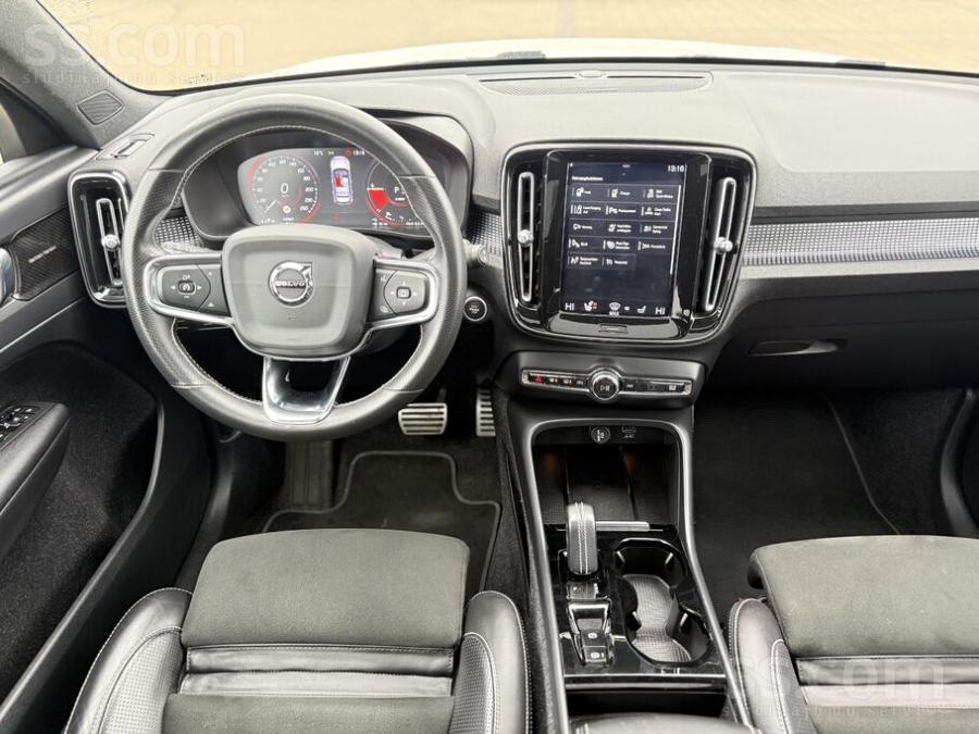 Белый Вольво XC40 2021 в Рига, объемом двигателя 1.50 л и пробегом 103 тыс. км за 25900 €, фото 10 на AUTOMOTO.COM.LV