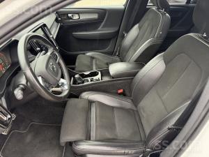 Белый Вольво XC40 2021 в Рига, объемом двигателя 1.50 л и пробегом 103 тыс. км за 25900 €, фото 12 на AUTOMOTO.COM.LV