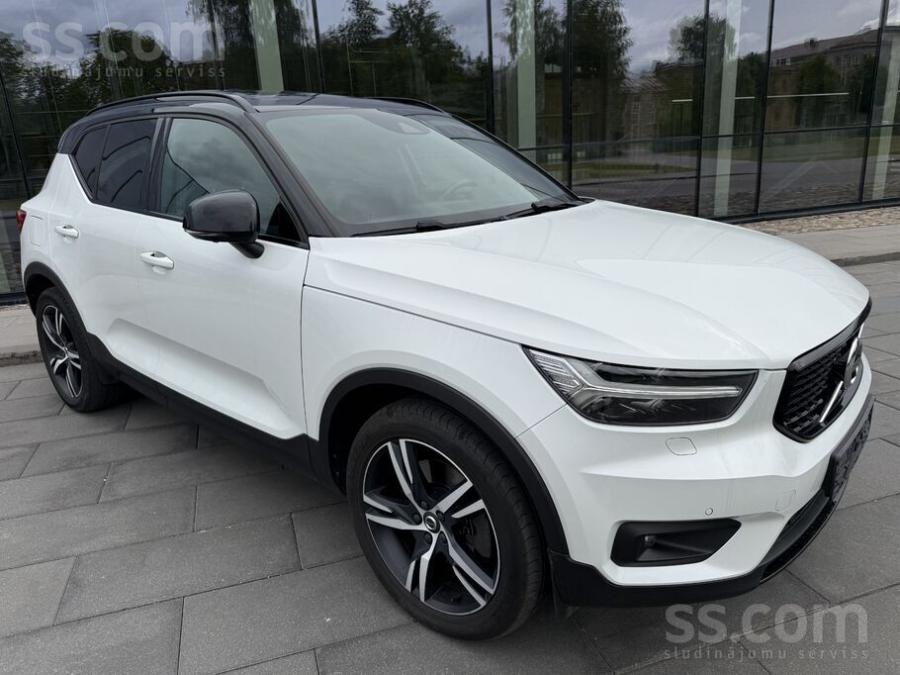 Белый Вольво XC40 2021 в Рига, объемом двигателя 1.50 л и пробегом 103 тыс. км за 25900 €, фото 13 на AUTOMOTO.COM.LV