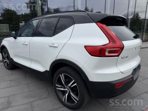 Белый Вольво XC40 2021 в Рига, объемом двигателя 1.50 л и пробегом 103 тыс. км за 25900 €, фото 17 на AUTOMOTO.COM.LV