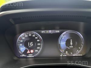 Белый Вольво XC40 2021 в Рига, объемом двигателя 1.50 л и пробегом 103 тыс. км за 25900 €, фото 21 на AUTOMOTO.COM.LV