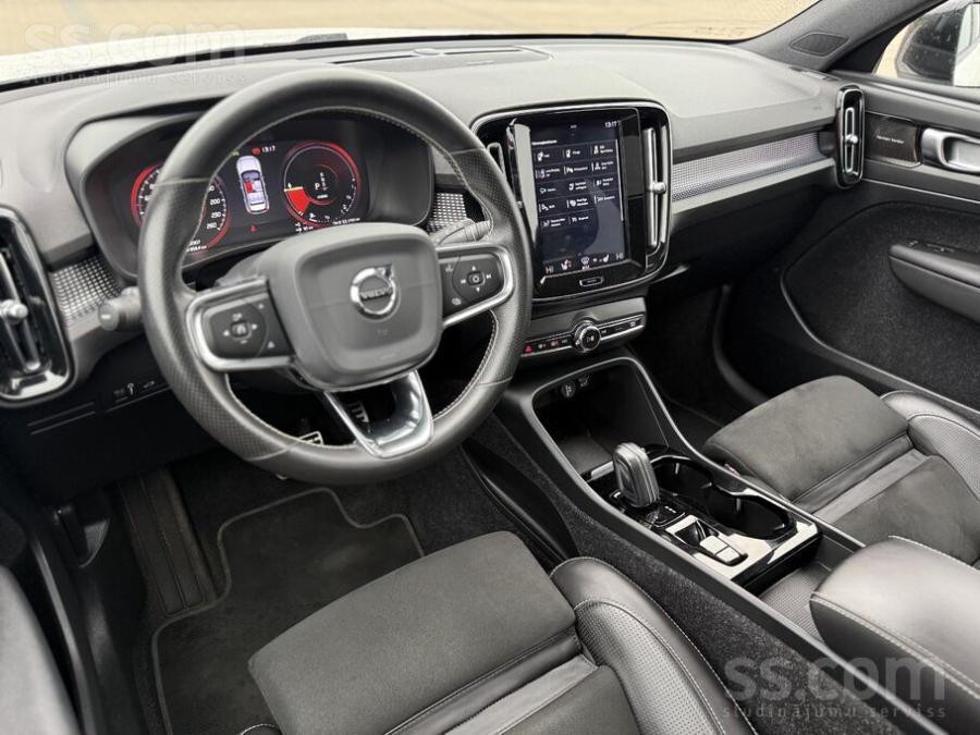 Белый Вольво XC40 2021 в Рига, объемом двигателя 1.50 л и пробегом 103 тыс. км за 25900 €, фото 29 на AUTOMOTO.COM.LV