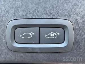 Белый Вольво XC40 2021 в Рига, объемом двигателя 1.50 л и пробегом 103 тыс. км за 25900 €, фото 30 на AUTOMOTO.COM.LV