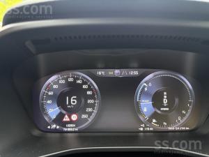 Белый Вольво XC40 2021 в Рига, объемом двигателя 1.50 л и пробегом 103 тыс. км за 25900 €, фото 35 на AUTOMOTO.COM.LV