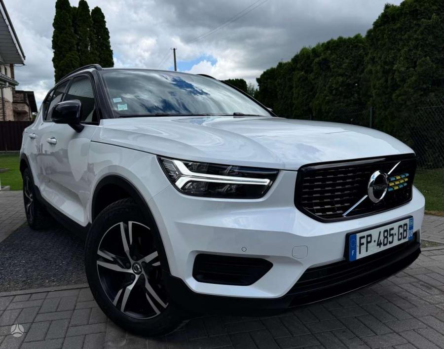 Balts Volvo XC40 2021 Kauņa, ar dzinēja tilpumu 2.00 L un nobraukumu 148 tūkst. km par 21350 €, foto 31 vietnē AUTOMOTO.COM.LV