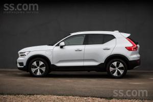 Balts Volvo XC40 2021 Jelgava, ar dzinēja tilpumu 1.50 L un nobraukumu 160 tūkst. km par 20500 €, foto 6 vietnē AUTOMOTO.COM.LV