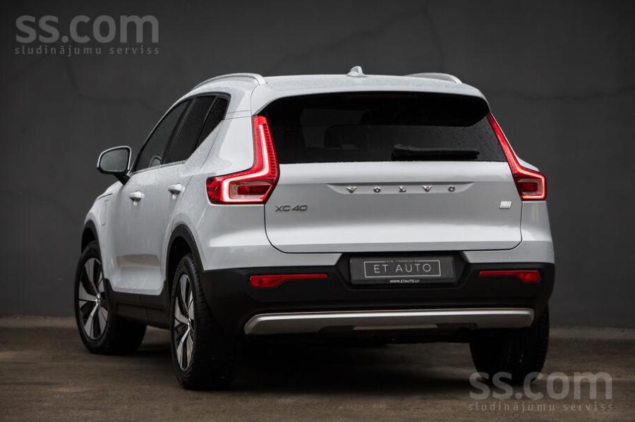 Balts Volvo XC40 2021 Jelgava, ar dzinēja tilpumu 1.50 L un nobraukumu 160 tūkst. km par 20500 €, foto 7 vietnē AUTOMOTO.COM.LV