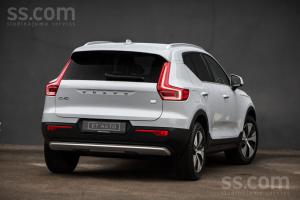 Balts Volvo XC40 2021 Jelgava, ar dzinēja tilpumu 1.50 L un nobraukumu 160 tūkst. km par 20500 €, foto 10 vietnē AUTOMOTO.COM.LV