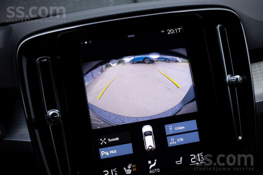 Balts Volvo XC40 2021 Jelgava, ar dzinēja tilpumu 1.50 L un nobraukumu 160 tūkst. km par 20500 €, foto 18 vietnē AUTOMOTO.COM.LV