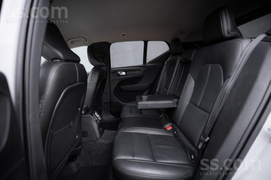 Balts Volvo XC40 2021 Jelgava, ar dzinēja tilpumu 1.50 L un nobraukumu 160 tūkst. km par 20500 €, foto 30 vietnē AUTOMOTO.COM.LV