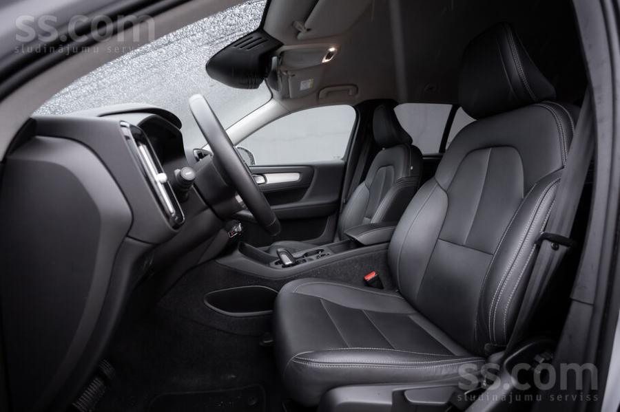 Balts Volvo XC40 2021 Jelgava, ar dzinēja tilpumu 1.50 L un nobraukumu 160 tūkst. km par 20500 €, foto 32 vietnē AUTOMOTO.COM.LV