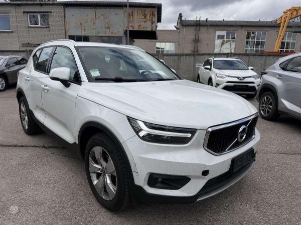 Balts Volvo XC40 2021 Viļņa, ar dzinēja tilpumu 1.48 L un nobraukumu 156 tūkst. km par 8300 €, foto 1 vietnē AUTOMOTO.COM.LV