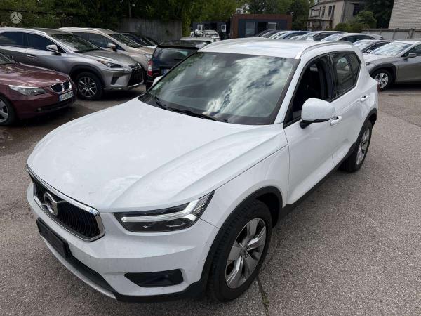 Balts Volvo XC40 2021 Viļņa, ar dzinēja tilpumu 1.48 L un nobraukumu 156 tūkst. km par 8300 €, foto 3 vietnē AUTOMOTO.COM.LV