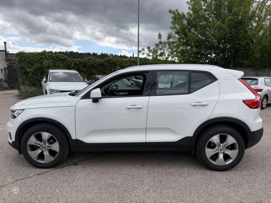 Белый Вольво XC40 2021 в Вильнюс, объемом двигателя 1.48 л и пробегом 156 тыс. км за 8300 €, фото 10 на AUTOMOTO.COM.LV