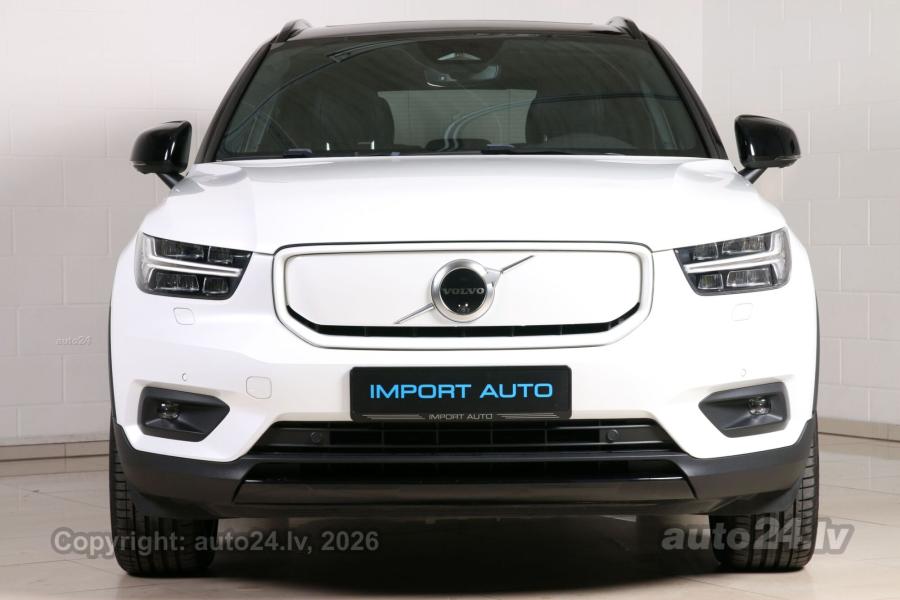 Белый Вольво XC40 2021 в Пярну, объемом двигателя 0.00 л и пробегом 39 тыс. км за 32990 €, фото 3 на AUTOMOTO.COM.LV