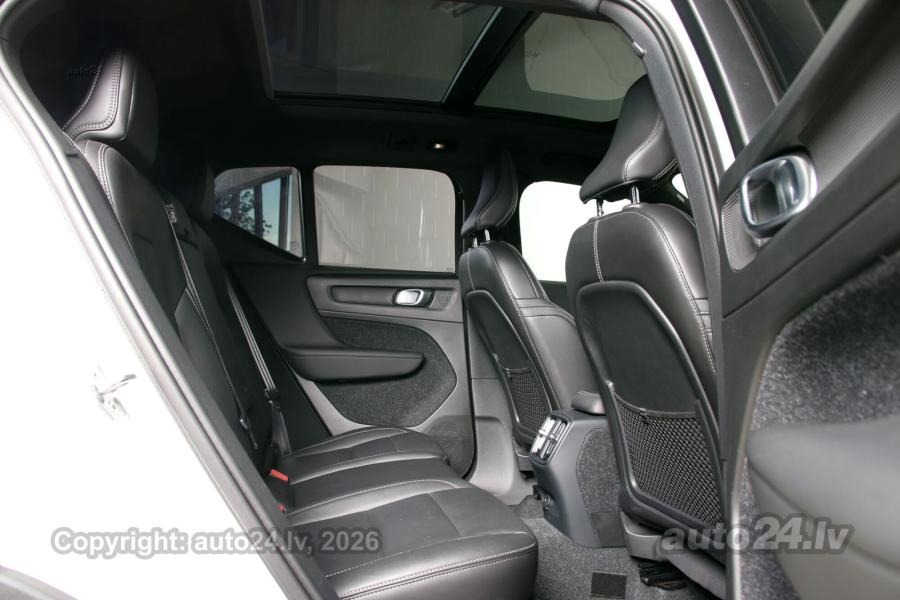 Белый Вольво XC40 2021 в Пярну, объемом двигателя 0.00 л и пробегом 39 тыс. км за 32990 €, фото 12 на AUTOMOTO.COM.LV