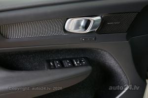 Белый Вольво XC40 2021 в Пярну, объемом двигателя 0.00 л и пробегом 39 тыс. км за 32990 €, фото 14 на AUTOMOTO.COM.LV