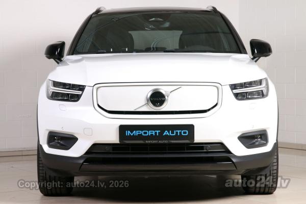 Белый Вольво XC40 2021 в Пярну, объемом двигателя 0.00 л и пробегом 39 тыс. км за 32990 €, фото 3 на AUTOMOTO.COM.LV