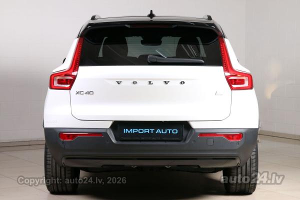 Белый Вольво XC40 2021 в Пярну, объемом двигателя 0.00 л и пробегом 39 тыс. км за 32990 €, фото 6 на AUTOMOTO.COM.LV