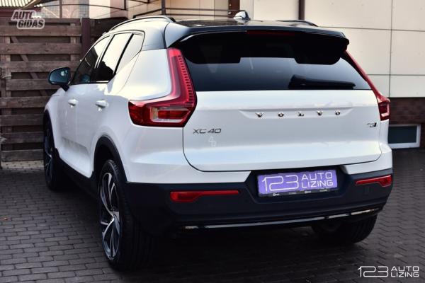 Balts Volvo XC40 2022 Kretinga, ar dzinēja tilpumu 2.00 L un nobraukumu 47 tūkst. km par 26000 €, foto 7 vietnē AUTOMOTO.COM.LV