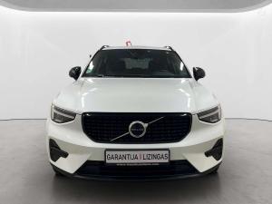 Balts Volvo XC40 2022 Viļņa, ar dzinēja tilpumu 1.48 L un nobraukumu 186 tūkst. km par 18755 €, foto 3 vietnē AUTOMOTO.COM.LV