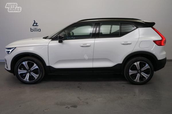 White Volvo XC40 2023 in Kaunas, with an engine capacity of 0.00 L and mileage of 71 thousand km for 34417 €, photo 2 on AUTOMOTO.COM.LV
