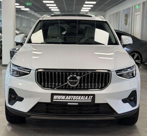 Balts Volvo XC40 2023 Klaipėda, ar dzinēja tilpumu 2.00 L un nobraukumu 35 tūkst. km par 27500 €, foto 5 vietnē AUTOMOTO.COM.LV