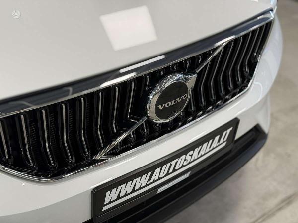 Balts Volvo XC40 2023 Klaipėda, ar dzinēja tilpumu 2.00 L un nobraukumu 35 tūkst. km par 27500 €, foto 9 vietnē AUTOMOTO.COM.LV