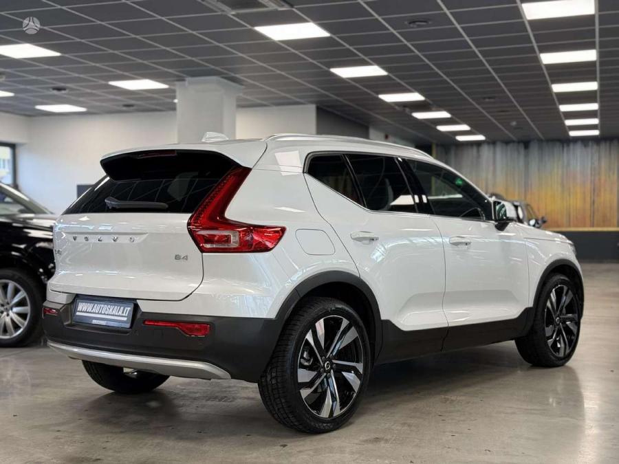 Balts Volvo XC40 2023 Klaipėda, ar dzinēja tilpumu 2.00 L un nobraukumu 35 tūkst. km par 27500 €, foto 11 vietnē AUTOMOTO.COM.LV