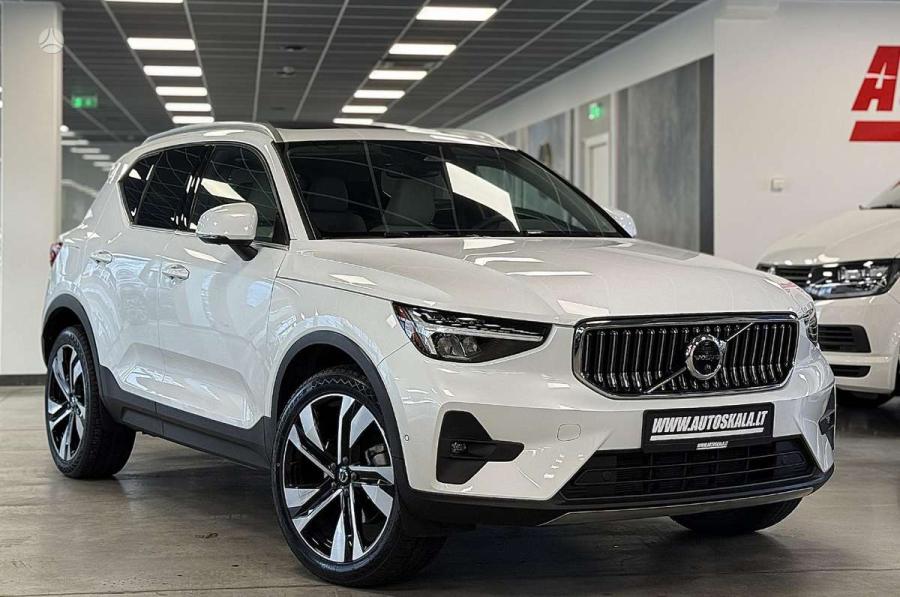 Balts Volvo XC40 2023 Klaipėda, ar dzinēja tilpumu 2.00 L un nobraukumu 35 tūkst. km par 27500 €, foto 17 vietnē AUTOMOTO.COM.LV