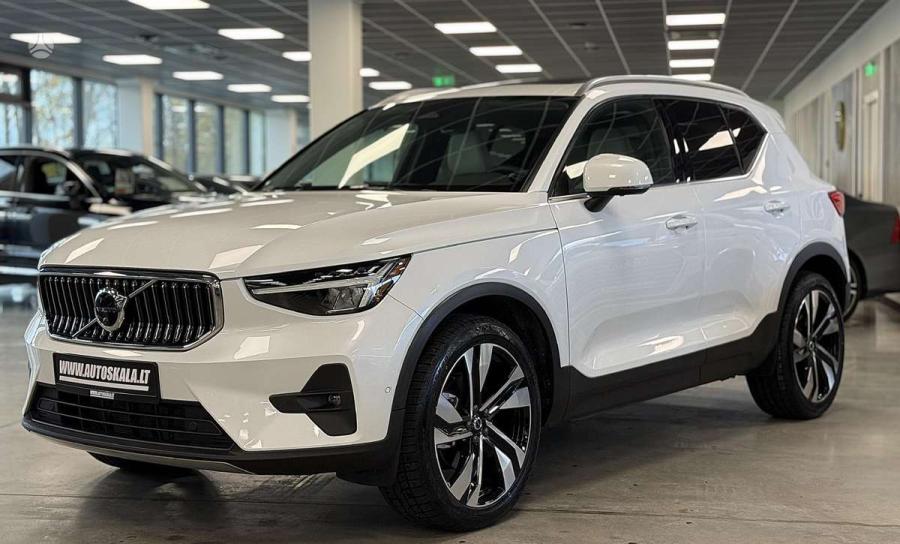 Balts Volvo XC40 2023 Klaipėda, ar dzinēja tilpumu 2.00 L un nobraukumu 35 tūkst. km par 27500 €, foto 39 vietnē AUTOMOTO.COM.LV