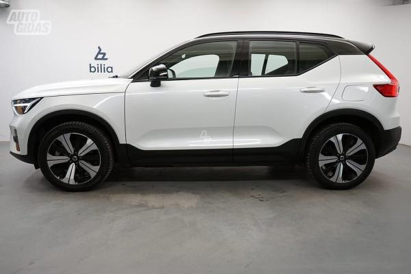Balts Volvo XC40 2023 Kauņa, ar dzinēja tilpumu 0.00 L un nobraukumu 48 tūkst. km par 37169 €, foto 2 vietnē AUTOMOTO.COM.LV