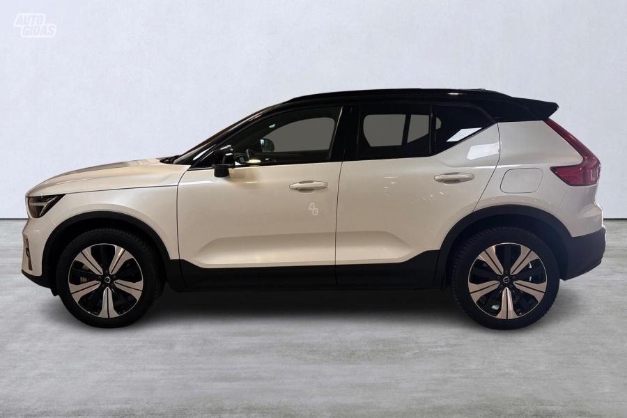 Balts Volvo XC40 2023 Kauņa, ar dzinēja tilpumu 0.00 L un nobraukumu 64 tūkst. km par 33238 €, foto 2 vietnē AUTOMOTO.COM.LV