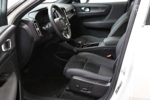 Белый Вольво XC40 2023 в Каунас, объемом двигателя 0.00 л и пробегом 61 тыс. км за 36147 €, фото 9 на AUTOMOTO.COM.LV