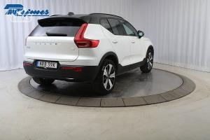 White Volvo XC40 2023 in Kaunas, with an engine capacity of 0.00 L and mileage of 44 thousand km for 35489 €, photo 4 on AUTOMOTO.COM.LV