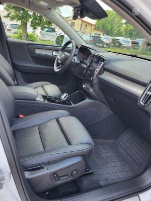Balts Volvo XC40 2023 Šilalė, ar dzinēja tilpumu 2.00 L un nobraukumu 34 tūkst. km par 29500 €, foto 12 vietnē AUTOMOTO.COM.LV