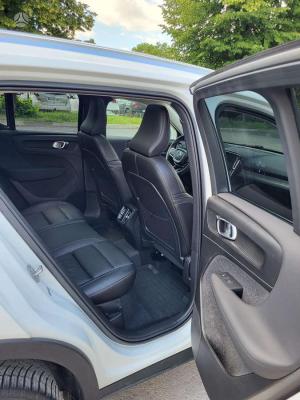 Balts Volvo XC40 2023 Šilalė, ar dzinēja tilpumu 2.00 L un nobraukumu 34 tūkst. km par 29500 €, foto 15 vietnē AUTOMOTO.COM.LV