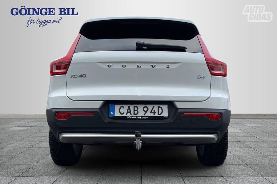 Balts Volvo XC40 2024 Kauņa, ar dzinēja tilpumu 0.00 L un nobraukumu 31 tūkst. km par 36104 €, foto 7 vietnē AUTOMOTO.COM.LV