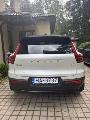 Белый Вольво XC40 2024 в Рига, объемом двигателя 0.00 л и пробегом 48 тыс. км за 37000 €, фото 3 на AUTOMOTO.COM.LV