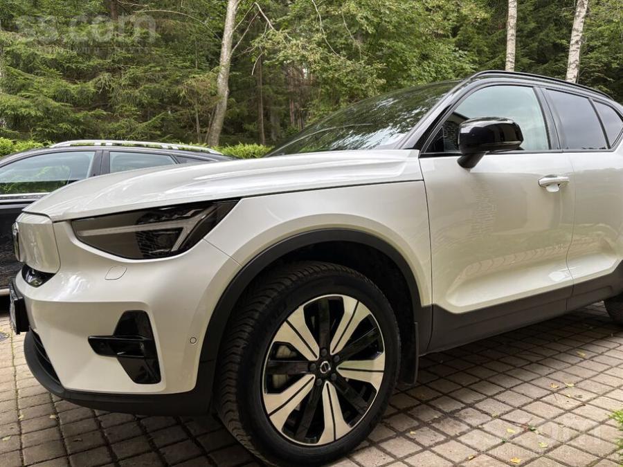 Белый Вольво XC40 2024 в Рига, объемом двигателя 0.00 л и пробегом 48 тыс. км за 37000 €, фото 8 на AUTOMOTO.COM.LV