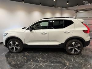 White Volvo XC40 2025 in Prienai, with an engine capacity of 2.00 L and mileage of 4 thousand km for 30900 €, photo 6 on AUTOMOTO.COM.LV