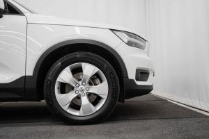 Balts Volvo XC40 2020 Tallina, ar dzinēja tilpumu 2.00 L un nobraukumu 89 tūkst. km par 19900 €, foto 17 vietnē AUTOMOTO.COM.LV