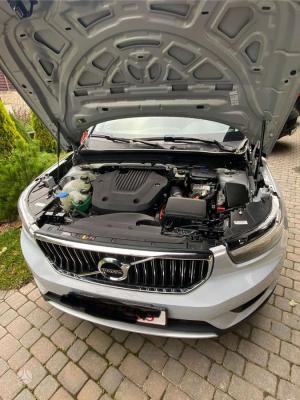 White Volvo XC40 2021 in Vilnius, with an engine capacity of 1.50 L and mileage of 123 thousand km for 15600 €, photo 15 on AUTOMOTO.COM.LV