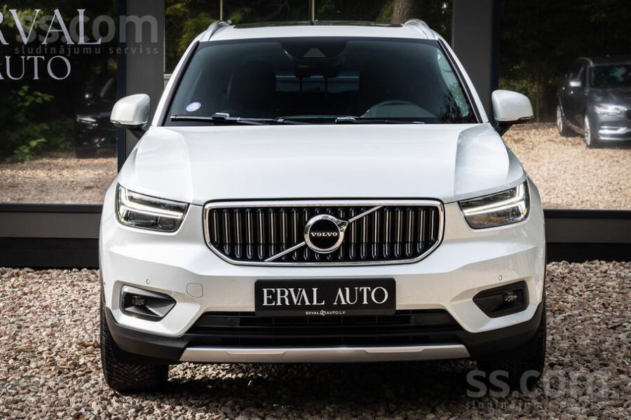 Белый Вольво XC40 2018 в Елгава, объемом двигателя 2.00 л и пробегом 220 тыс. км за 19300 €, фото 3 на AUTOMOTO.COM.LV