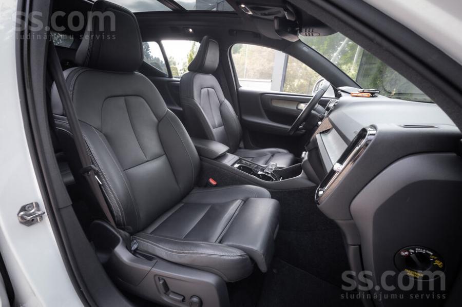 Белый Вольво XC40 2018 в Елгава, объемом двигателя 2.00 л и пробегом 220 тыс. км за 19300 €, фото 12 на AUTOMOTO.COM.LV